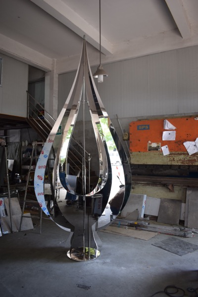 Tear Drop Sculpture - Cemetery Supplies | Fresh and Modern Approach